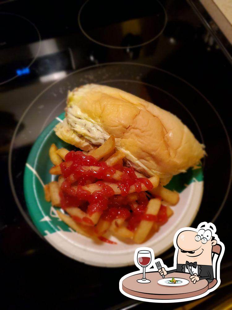 V & S Sandwich Shop in Temple - Restaurant menu and reviews