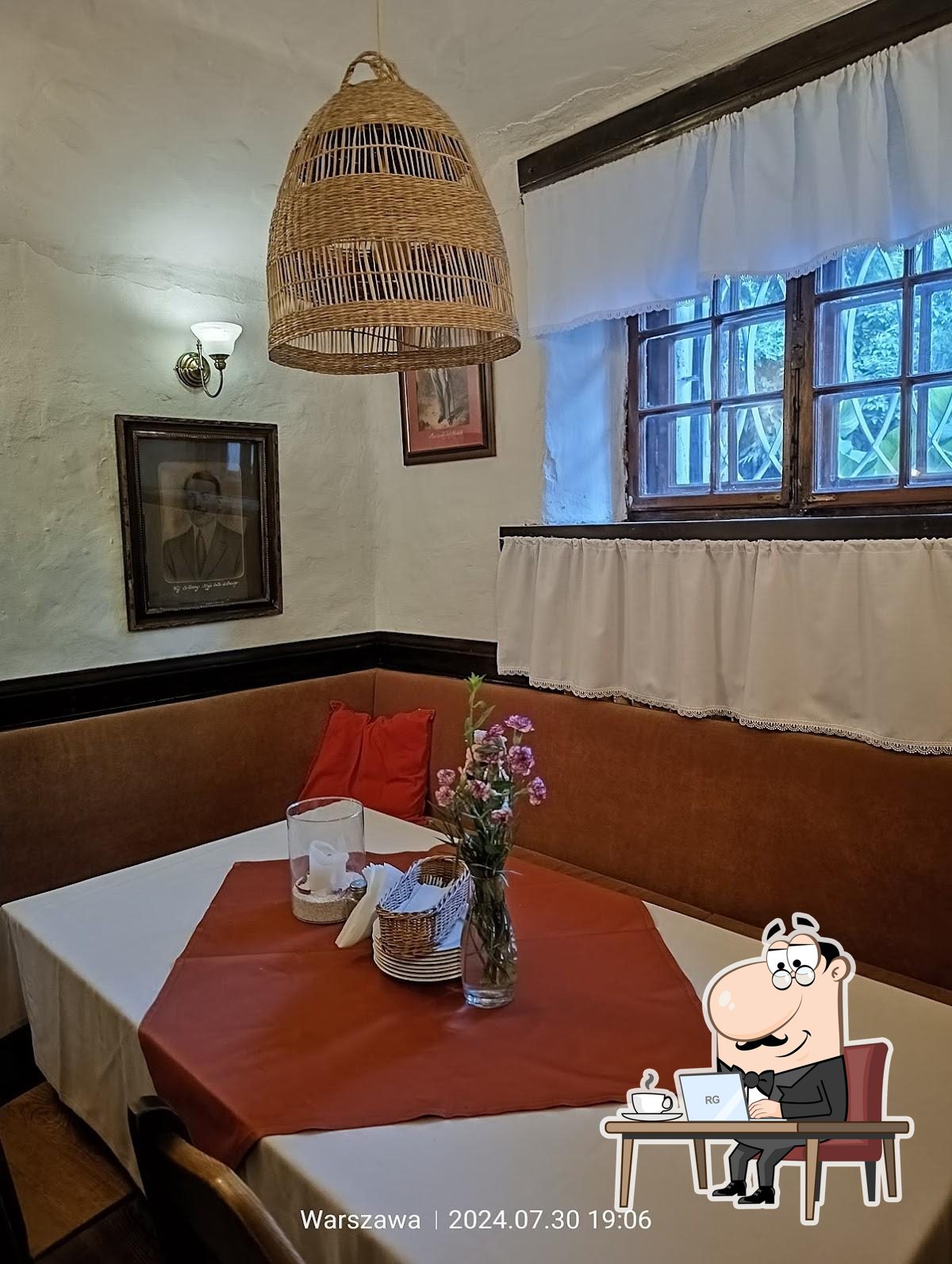 Kamanda Lwowska, Warsaw - Restaurant menu, prices and reviews