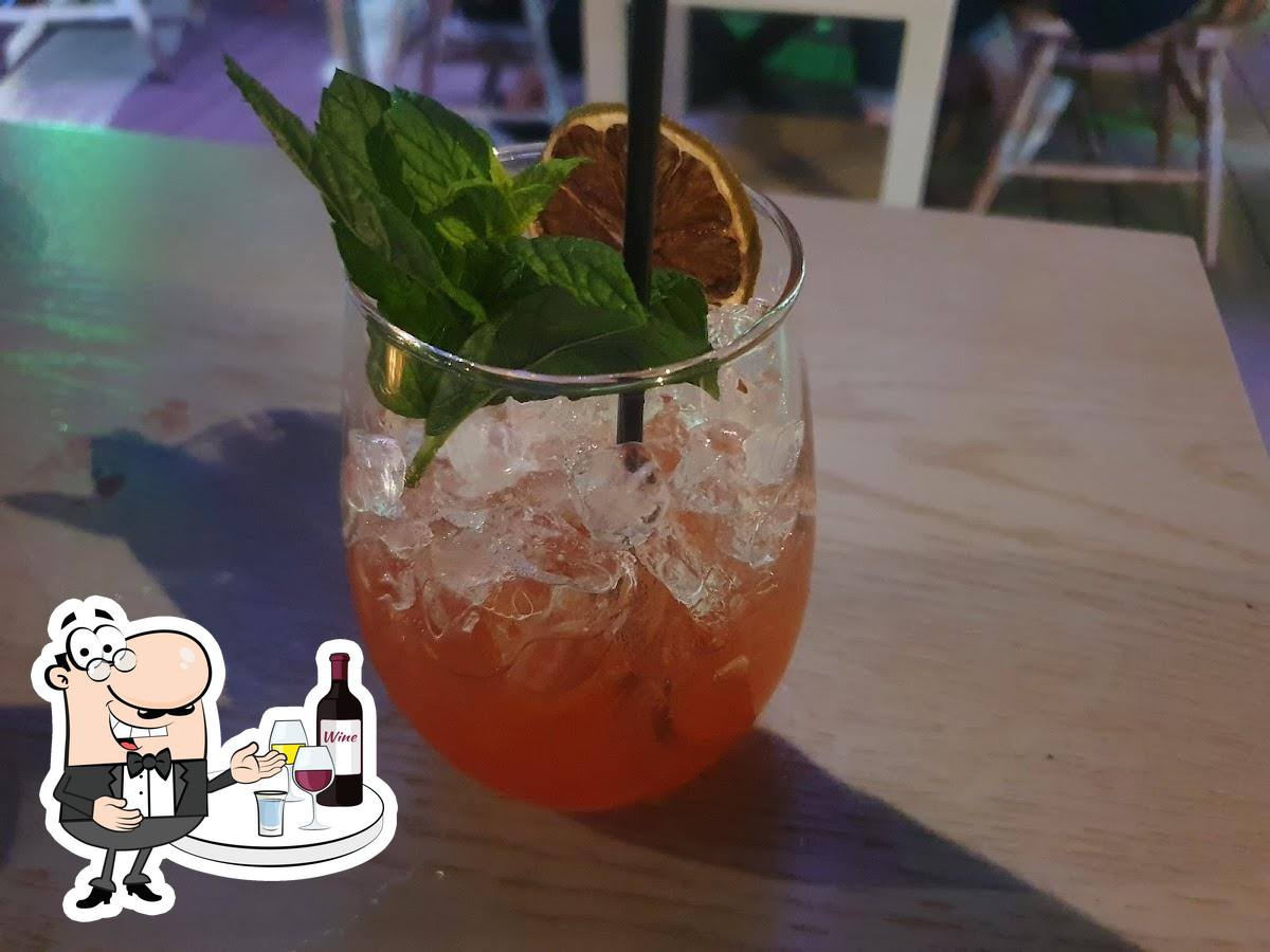 Thea Thalassa-Cavo, Nea Chili - Restaurant reviews