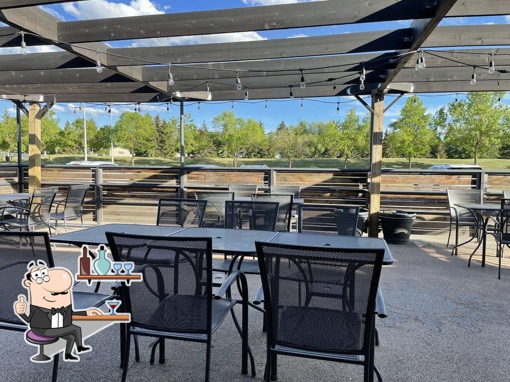 Headquarters Restaurant and Bar in Sherwood Park - Restaurant menu and ...