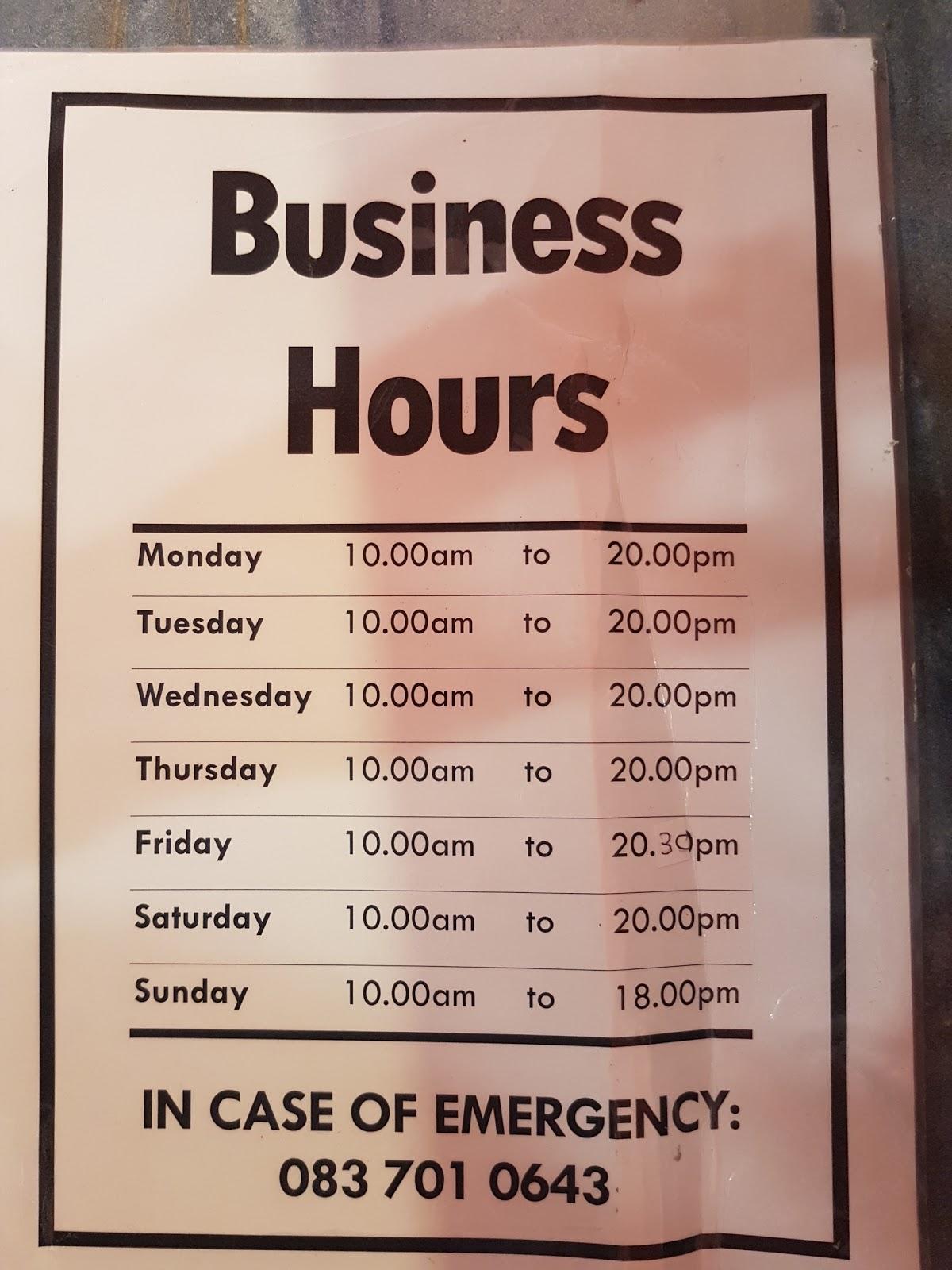 Menu at Mainies on Main restaurant, East London
