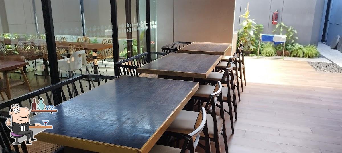 Aroem Restaurant & Ballroom, Semarang - Restaurant menu, prices and reviews