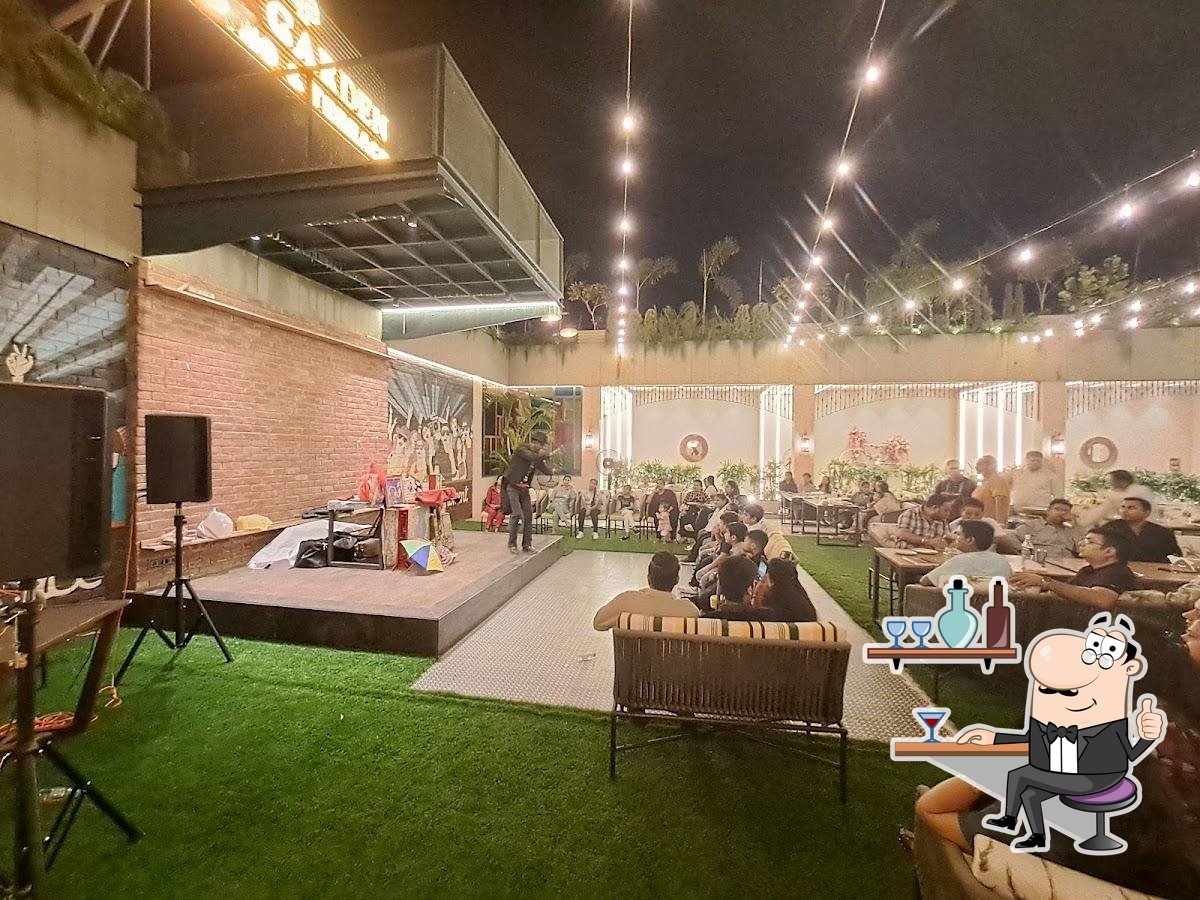 Maharaja Palassio (Sky garden Restro and Terrace) Banquet Hall/Family ...