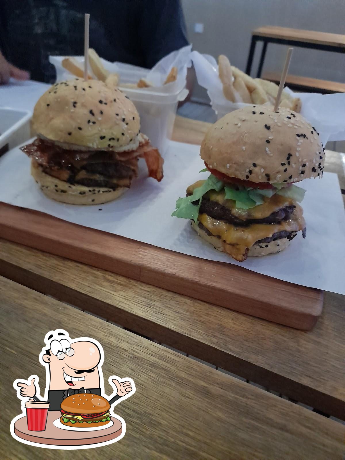 Sumerian Cervecería pub & bar, Grand Bourg - Restaurant reviews
