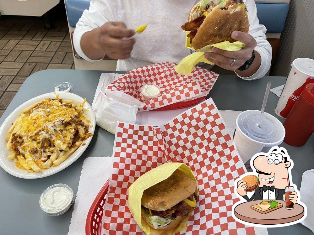Peak Burger in La Mirada - Restaurant menu and reviews