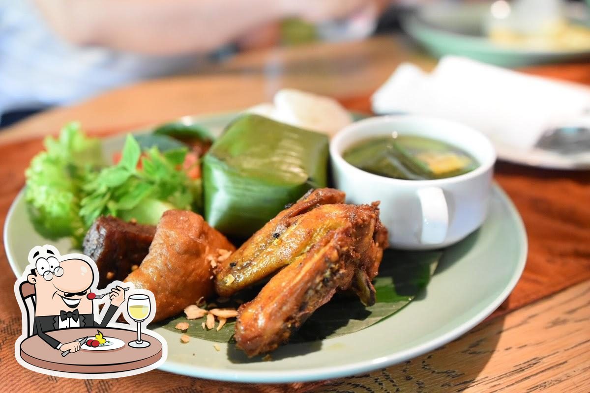 Dusun Bambu restaurant, Bandung, Jl. Kolonel Masturi No.KM. 11 ...