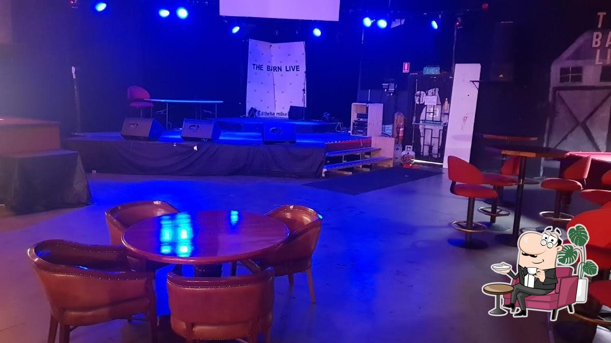 The Barn Live in Bayswater - Restaurant reviews