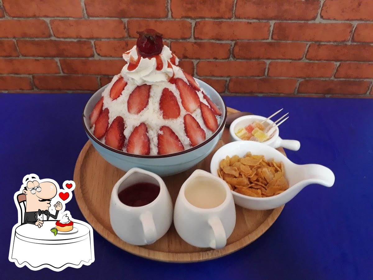 Monika cafe, Kabin