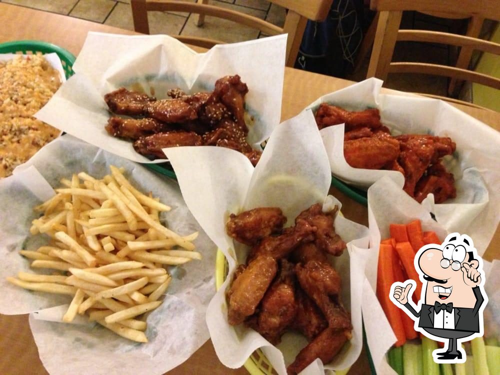 Wings & Rice in Tucson - Restaurant menu and reviews