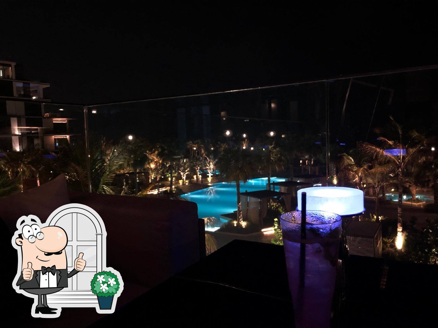 Roman Lounge pub & bar, Dubai - Restaurant reviews