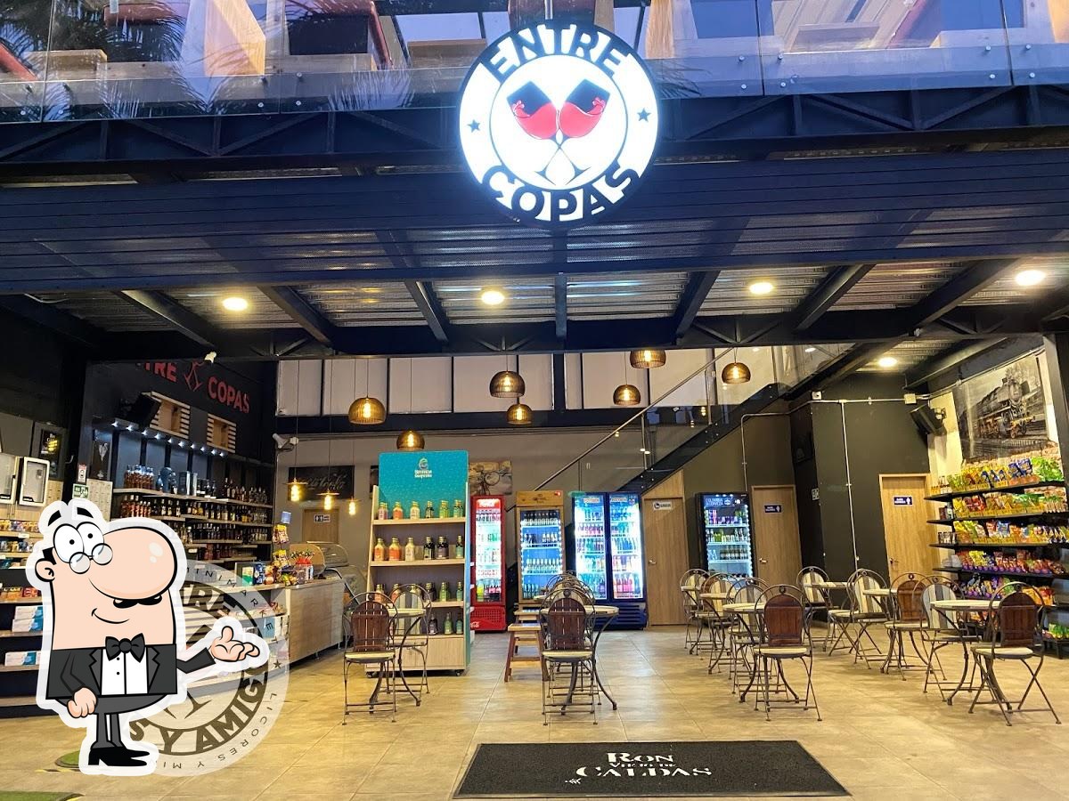ENTRE COPAS Y AMIGOS pub & bar, Cali - Restaurant menu and reviews