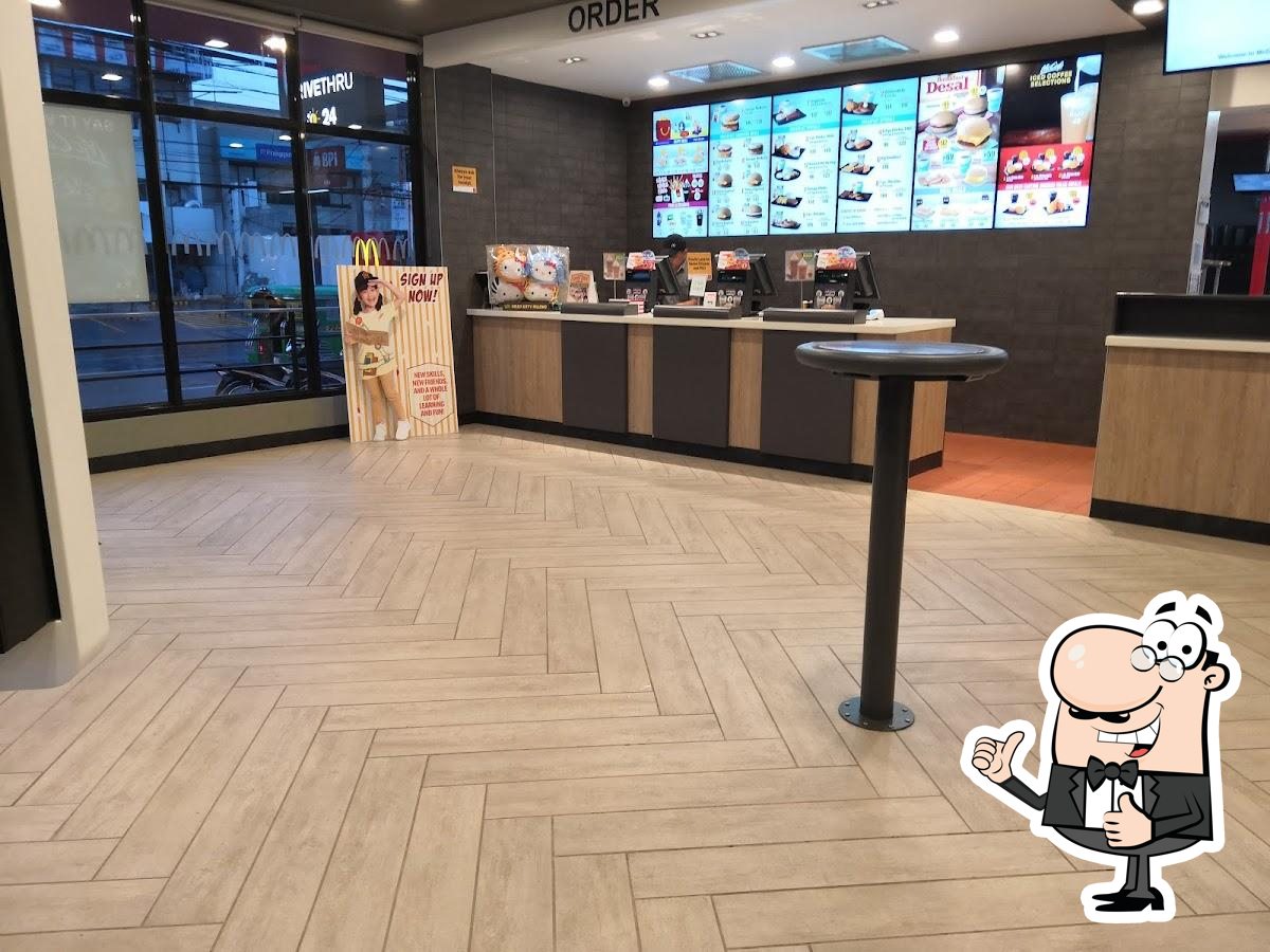 McDonald's Dian fast food, Makati, 53 Sen. Gil J. Puyat Ave ...