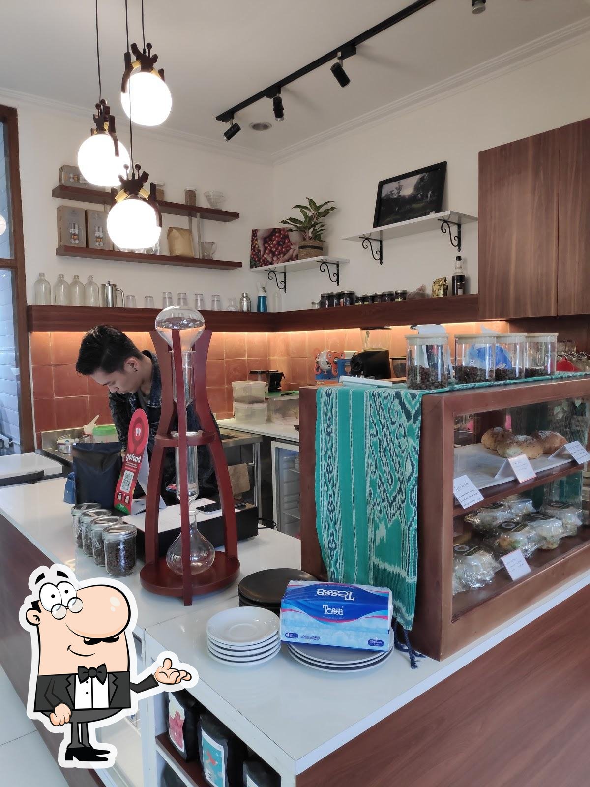 TTKR Specialty Coffee & Roti Macan, Bandung - Restaurant reviews