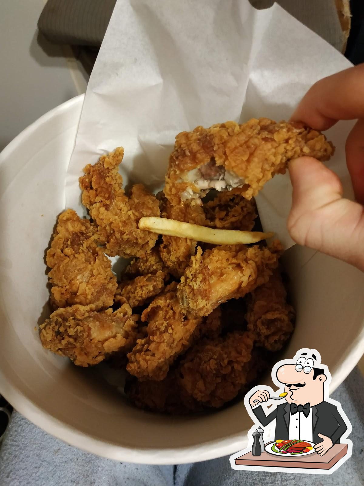KFC Warszawa Galeria Młociny restaurant, Warsaw, ul, Zgrupowania AK ...