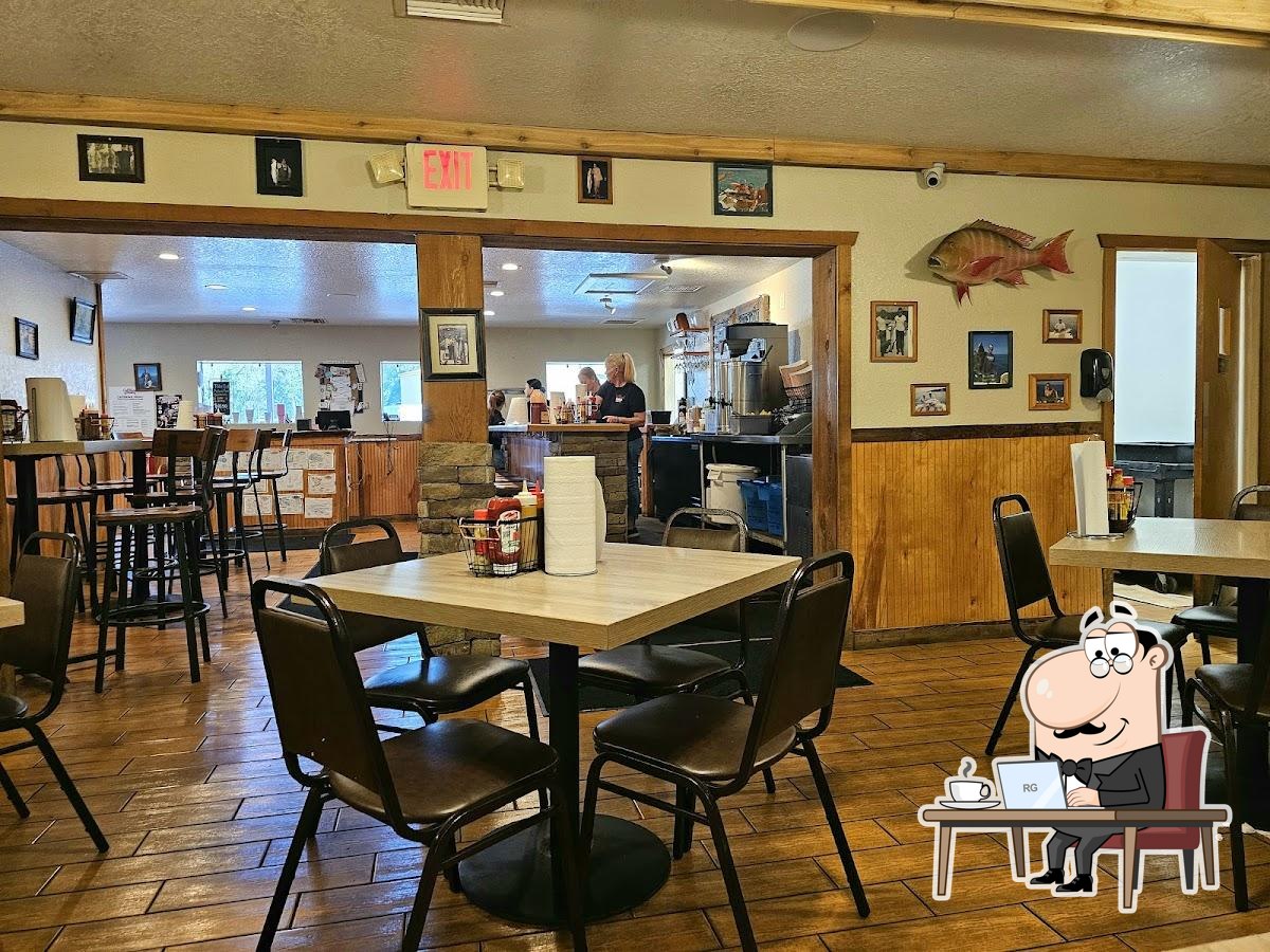 Oakwood Express Smokehouse & Grill, Wildwood - Restaurant menu, prices ...