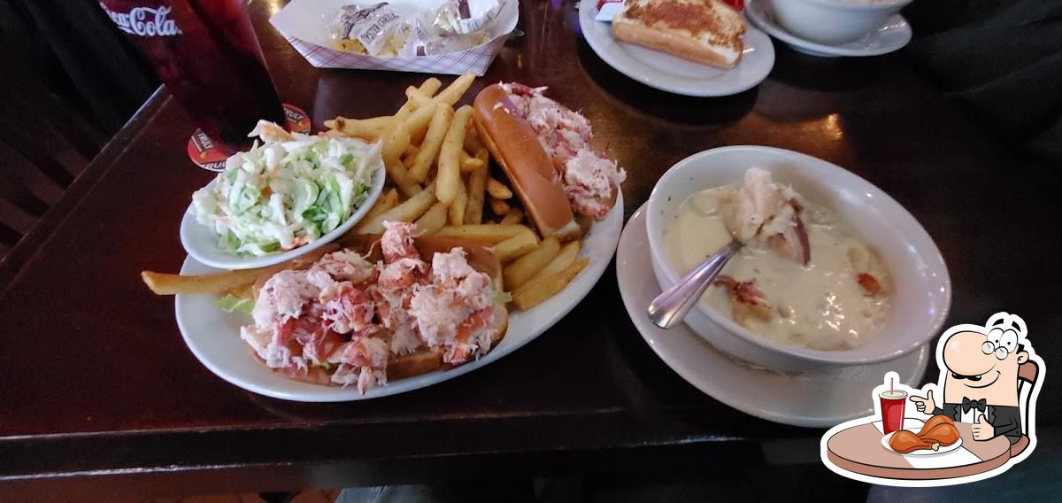 12 Ocean Grill in Seabrook - Restaurant menu and reviews