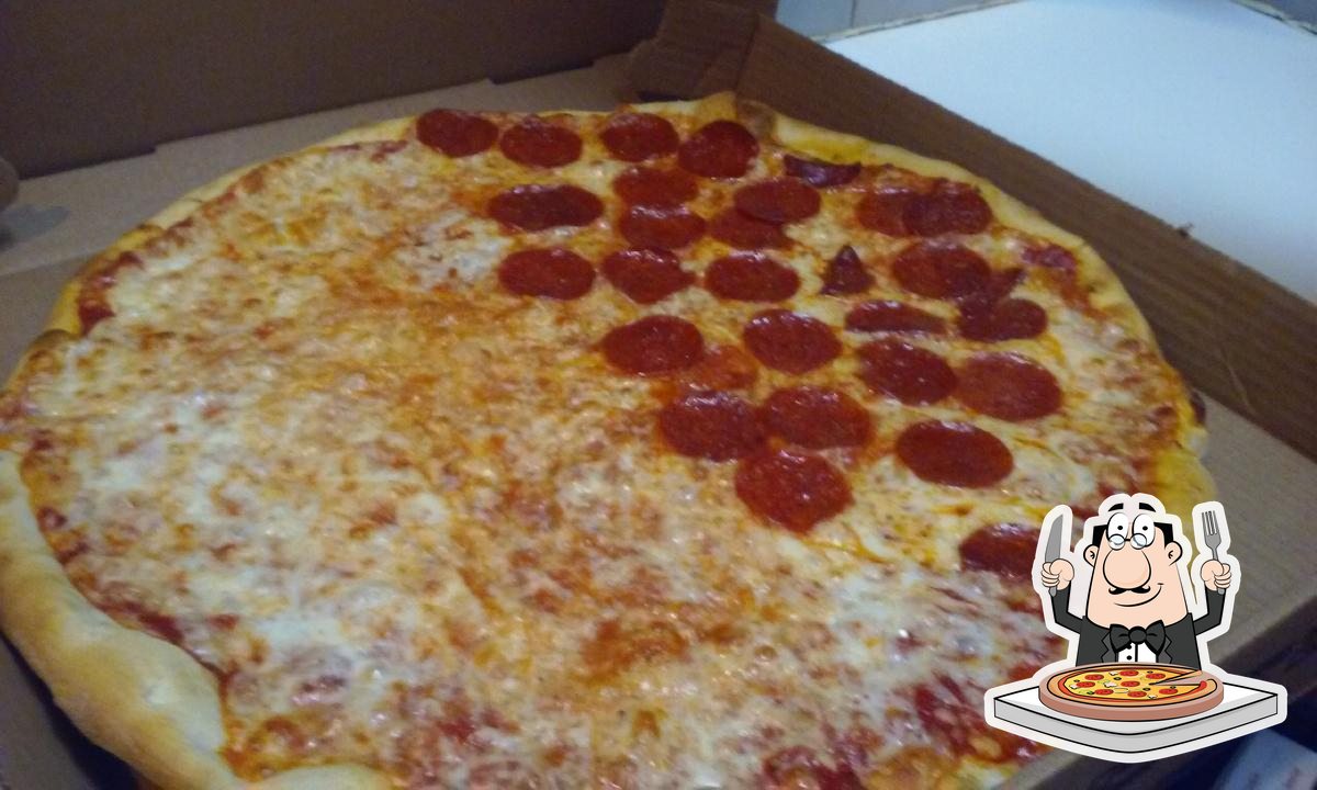 Aldo's Pizza Town USA, 2 Pine Tree Dr in Mechanicsburg - Restaurant ...