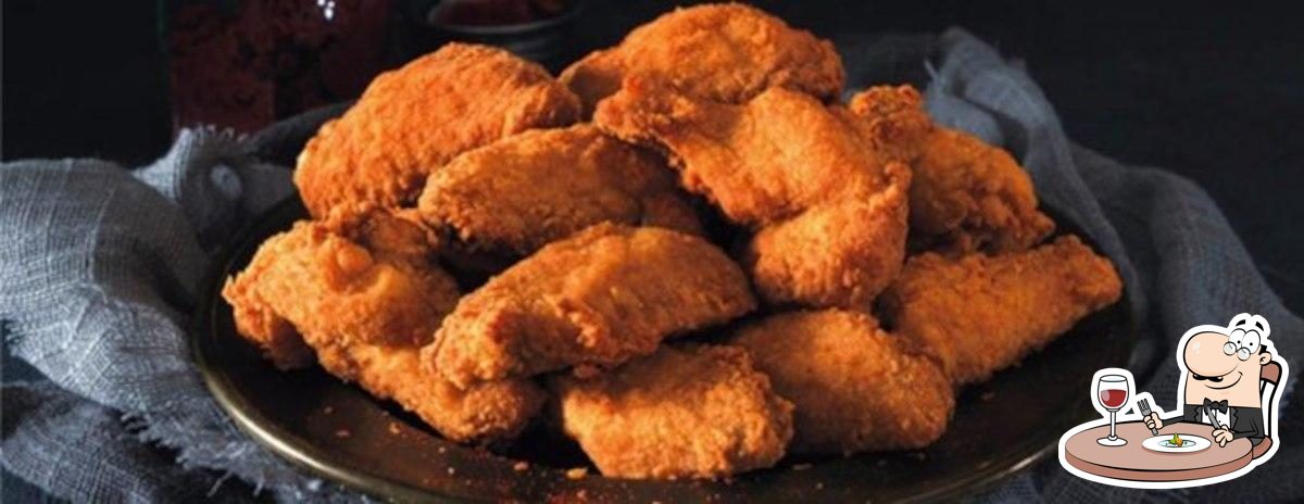 Chicken Licken Midway Mews restaurant, Midrand, Harry Galaun Dr ...