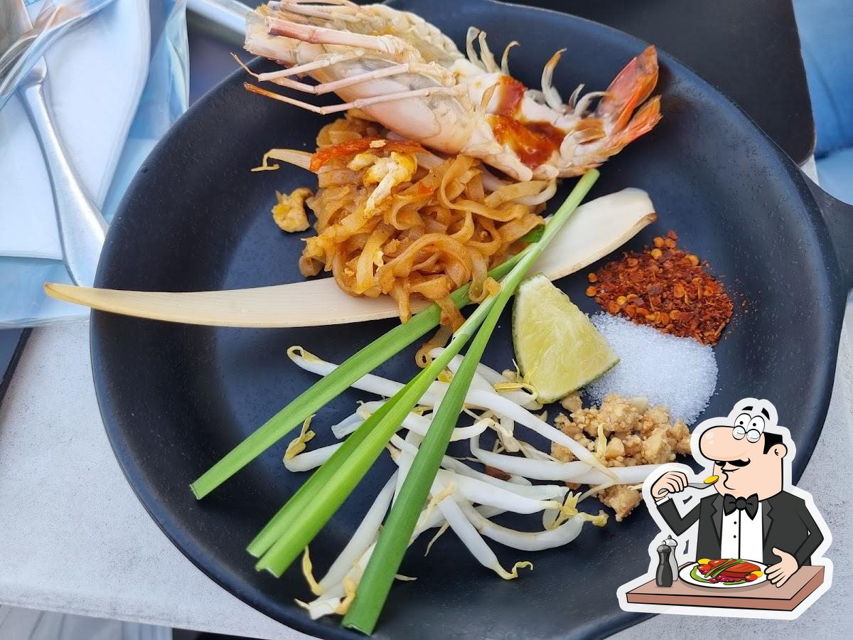 Bangkok Balcony Buffet @ 81 Floor Baiyoke Tower restaurant, Bangkok ...