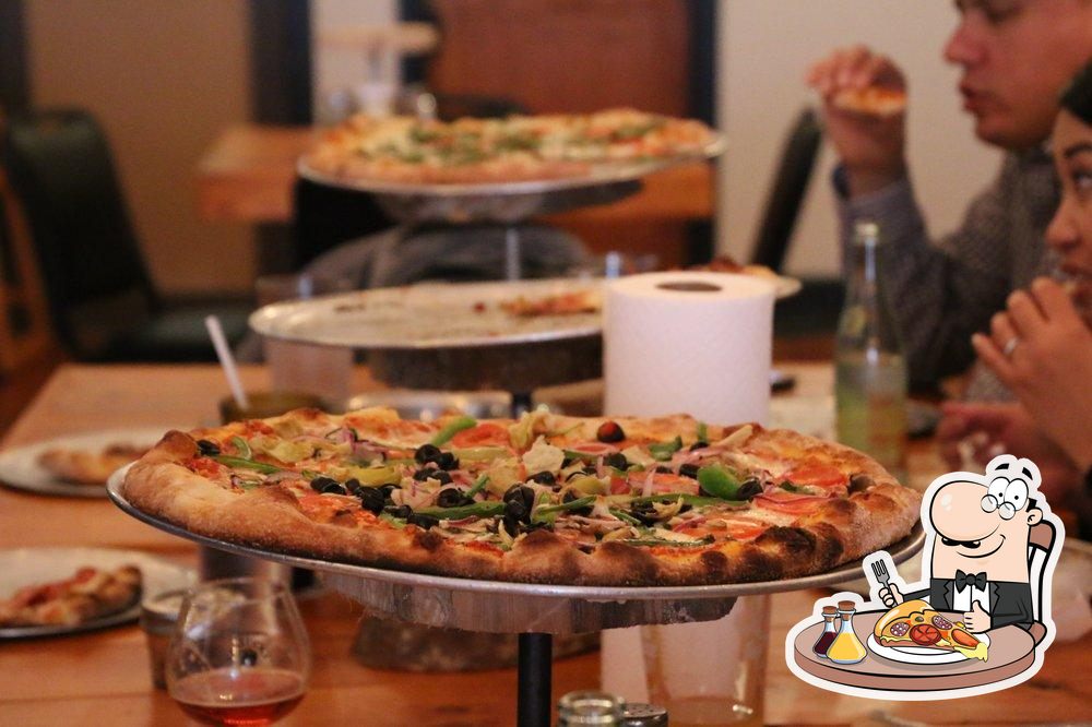 Loop & Lil's Pizza in Lockhart - Restaurant menu and reviews