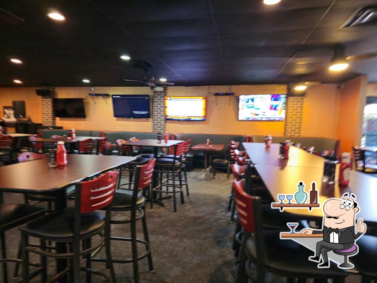 JR's Sports Pub, Clearwater - Restaurant menu, prices and reviews