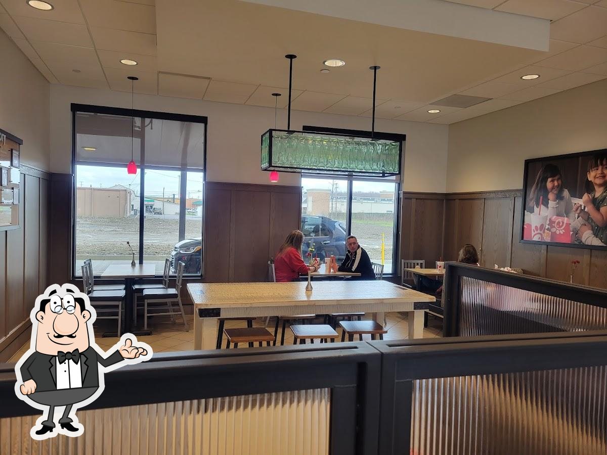 Chick-fil-A in Austintown - Restaurant menu and reviews