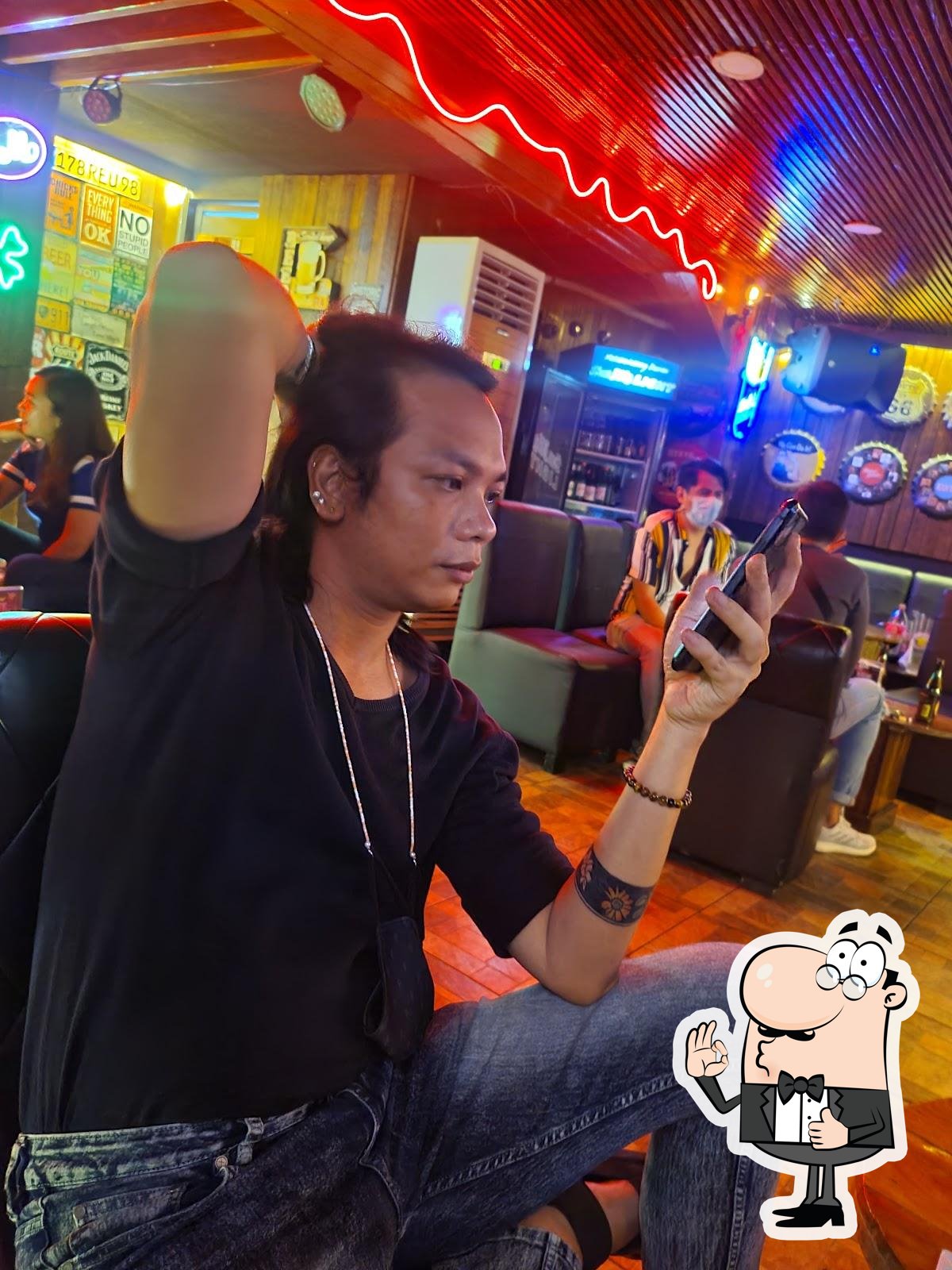 gv8 Makati pub & bar, Makati - Restaurant reviews