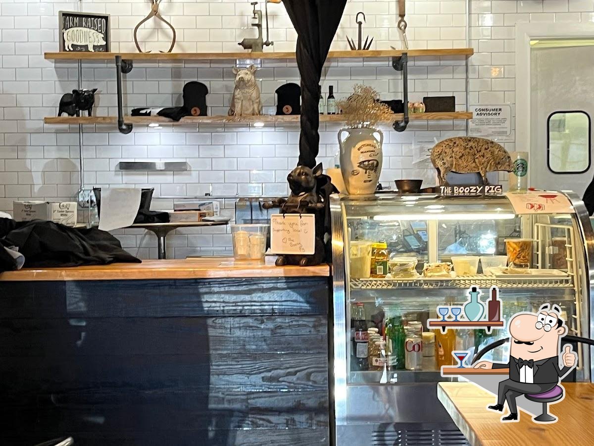 The Boozy Pig, 3255 W Cypress St in Tampa - Restaurant menu and reviews