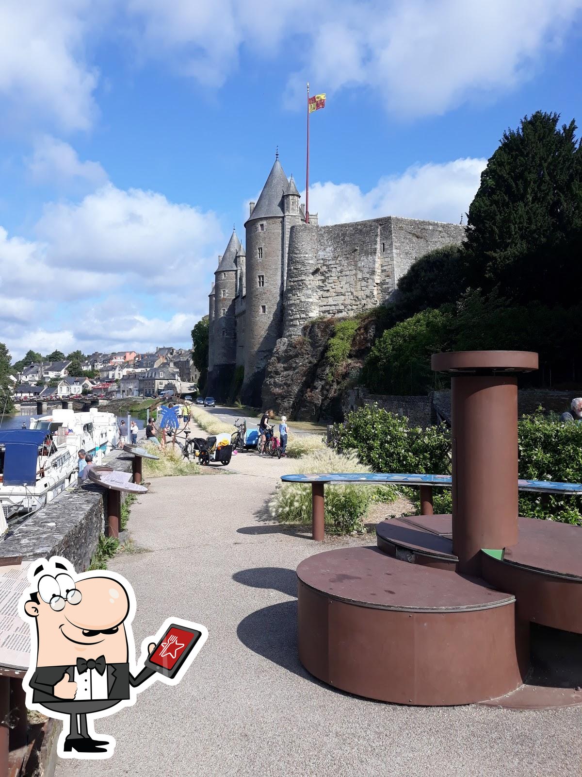 Boulangerie Briend, Josselin - Restaurant reviews