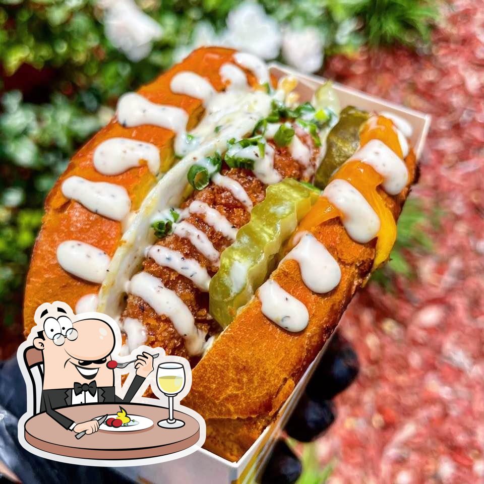 Egg Tuck, 1049 Gayley Ave in Los Angeles - Restaurant menu and reviews