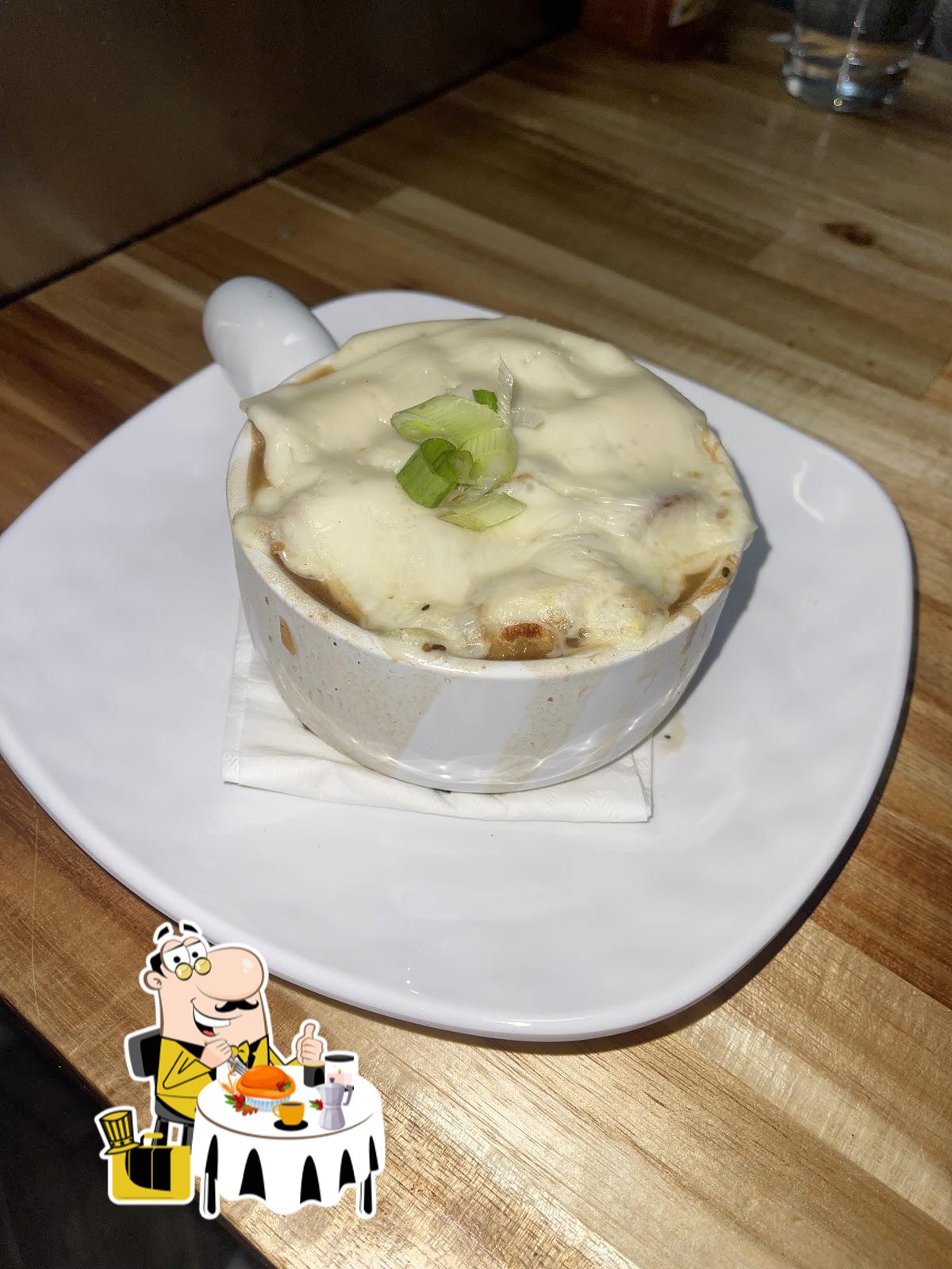 The Royal Crown Pub & Grill in Colborne - Restaurant menu and reviews