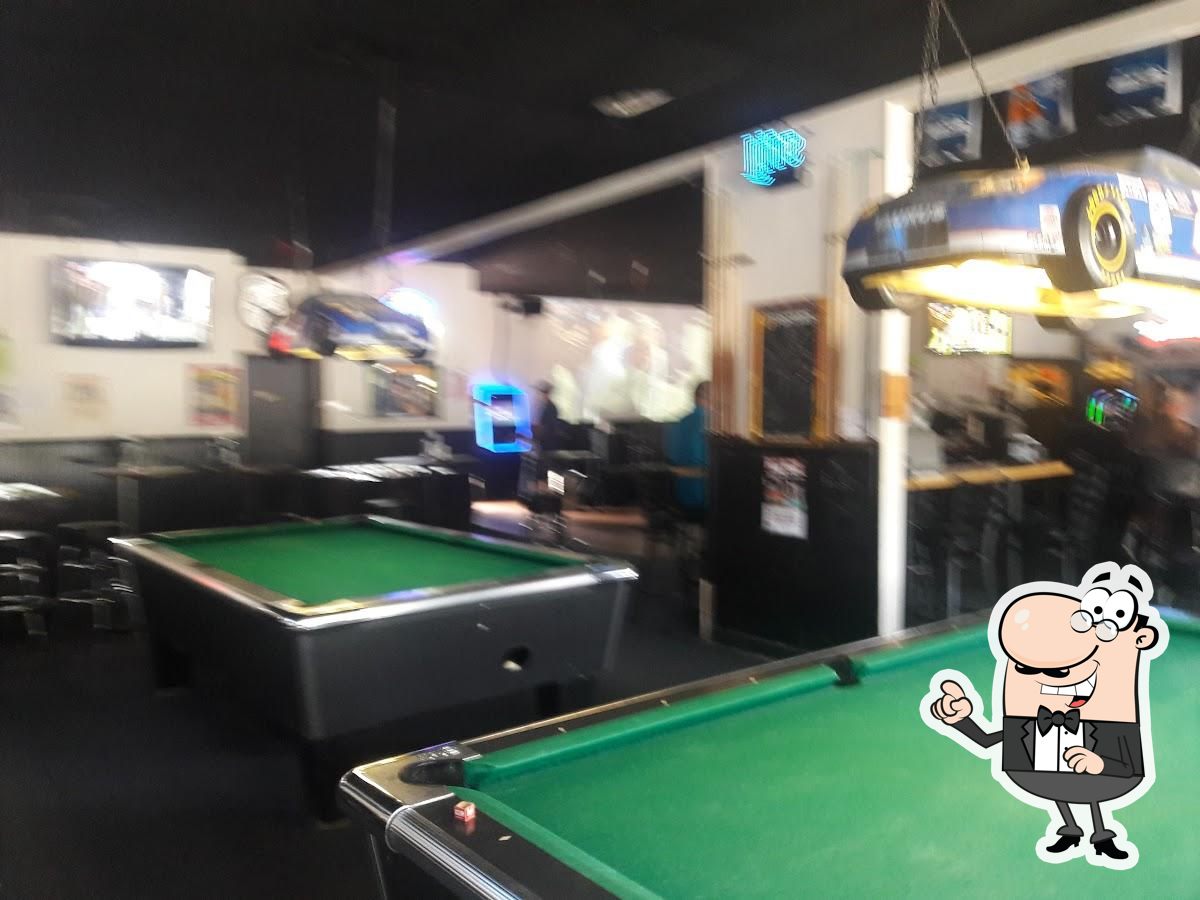 The Summit Pub, Puyallup - Restaurant menu, prices and reviews