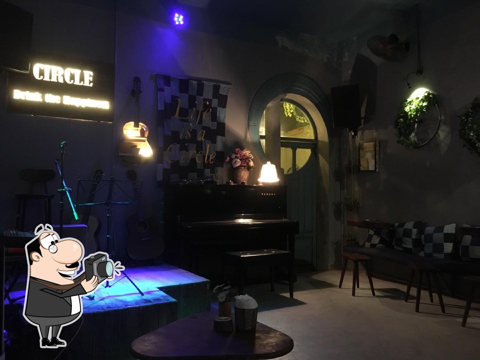 Circle Coffee - Bar, Hanoi, 49 P. Hàng Quạt - Restaurant menu and reviews