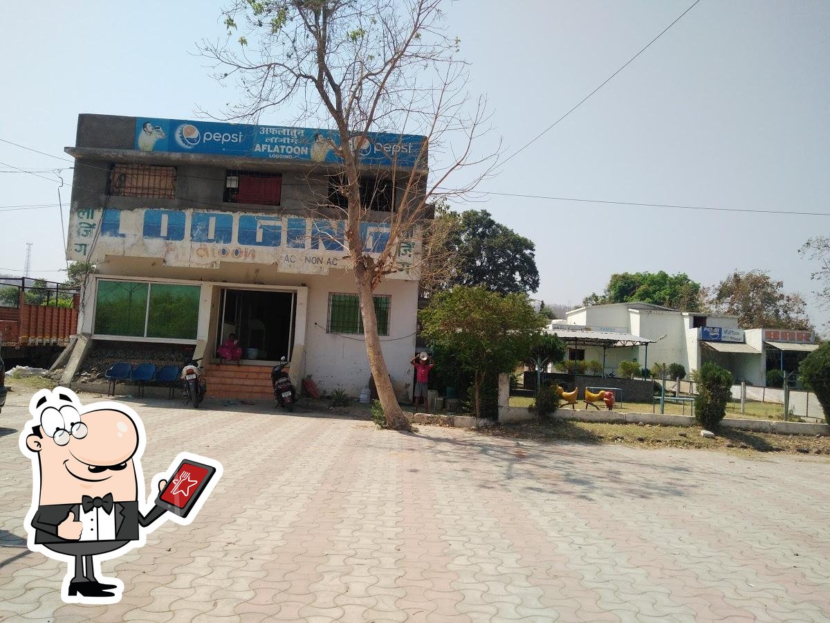 Aflatoon Barr Family Garden Restaurant, India - Restaurant reviews