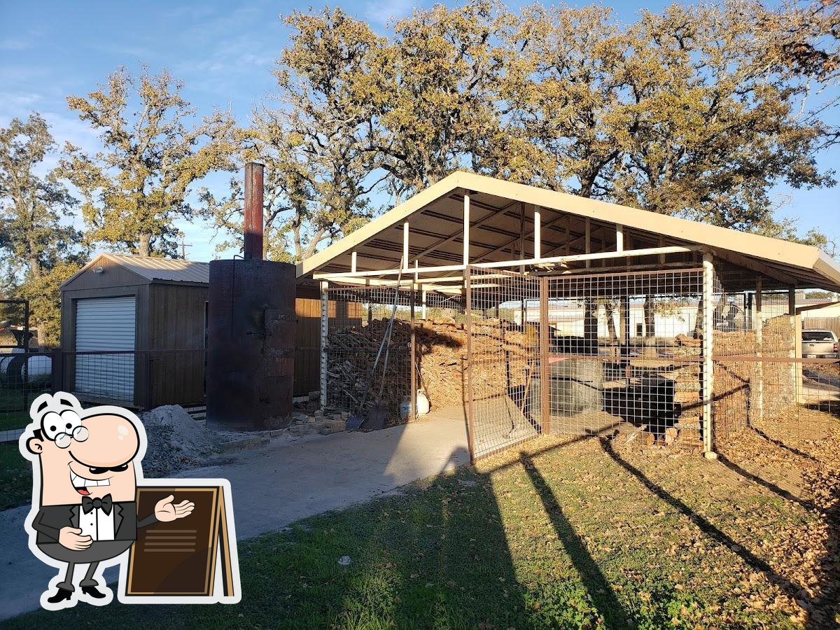 Backwoods BBQ in Fredericksburg - Restaurant menu and reviews