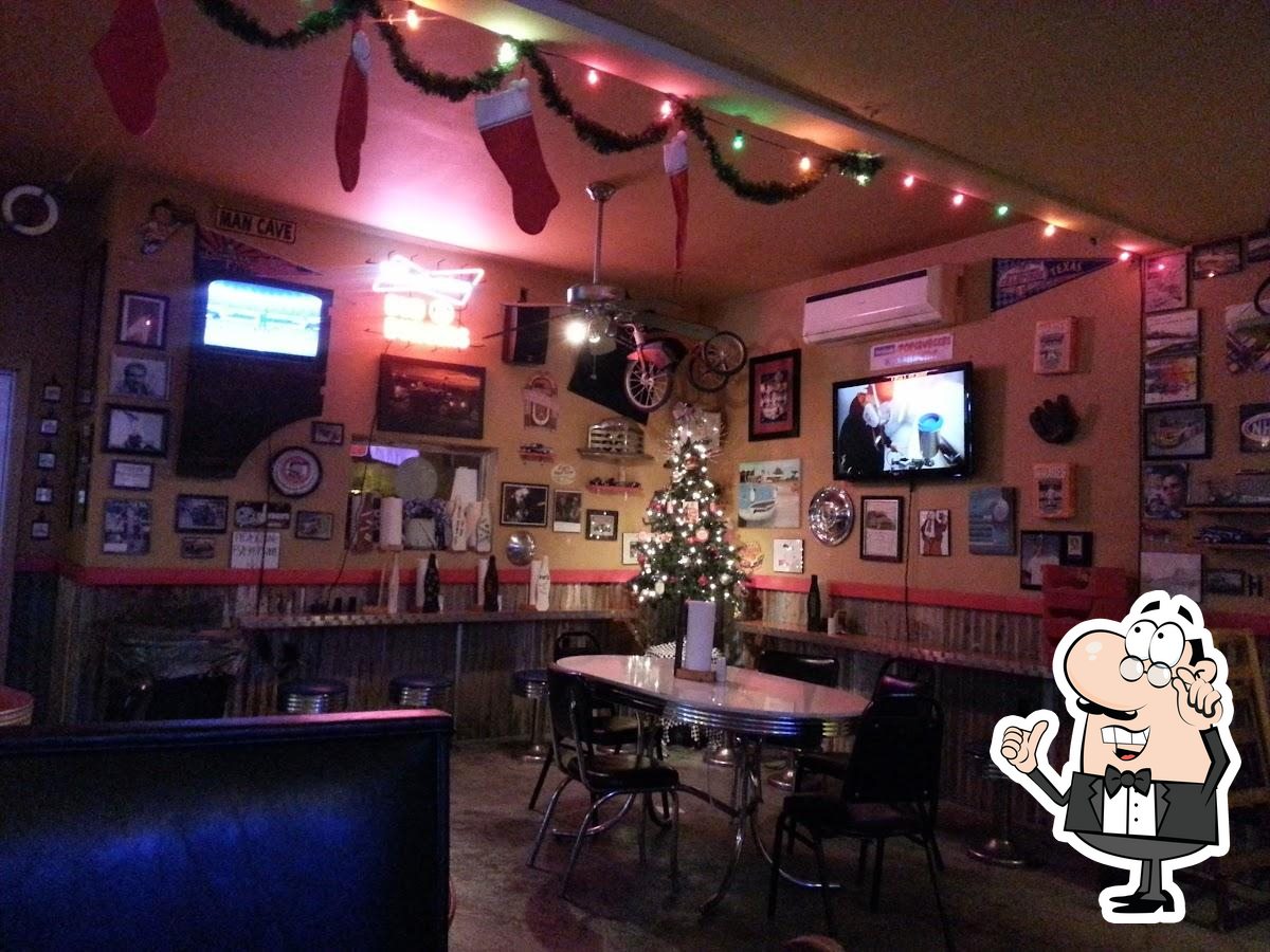 Pop's Burger Stand, Waxahachie - Restaurant menu, prices and reviews