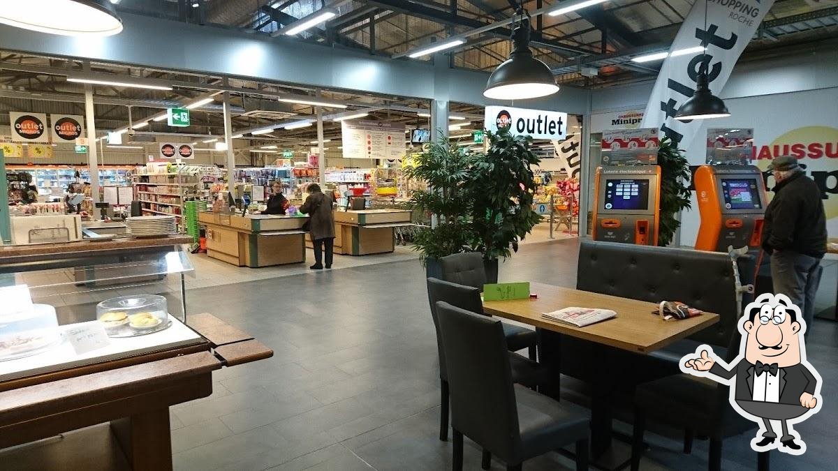 Shopping Roche (Sodiroche SA), Roche - Restaurant reviews