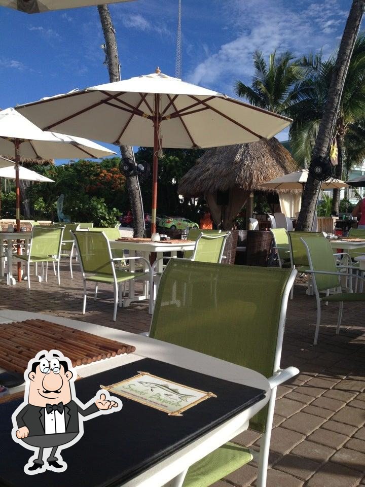 Snook's Bayside Restaurant & Grand Tiki Bar, Key Largo - Restaurant ...