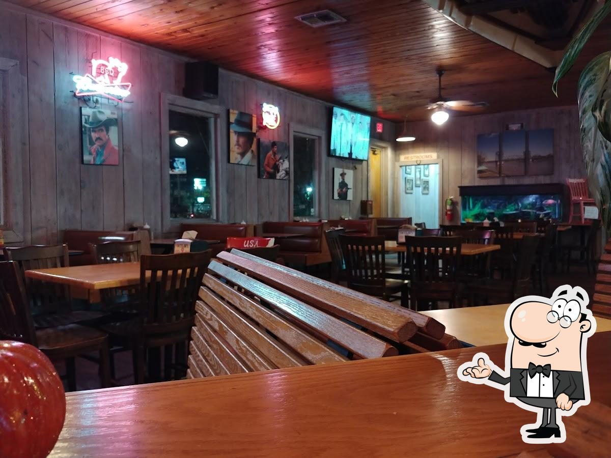 Outlaws BBQ-Alexandria, LA in Alexandria - Restaurant menu and reviews