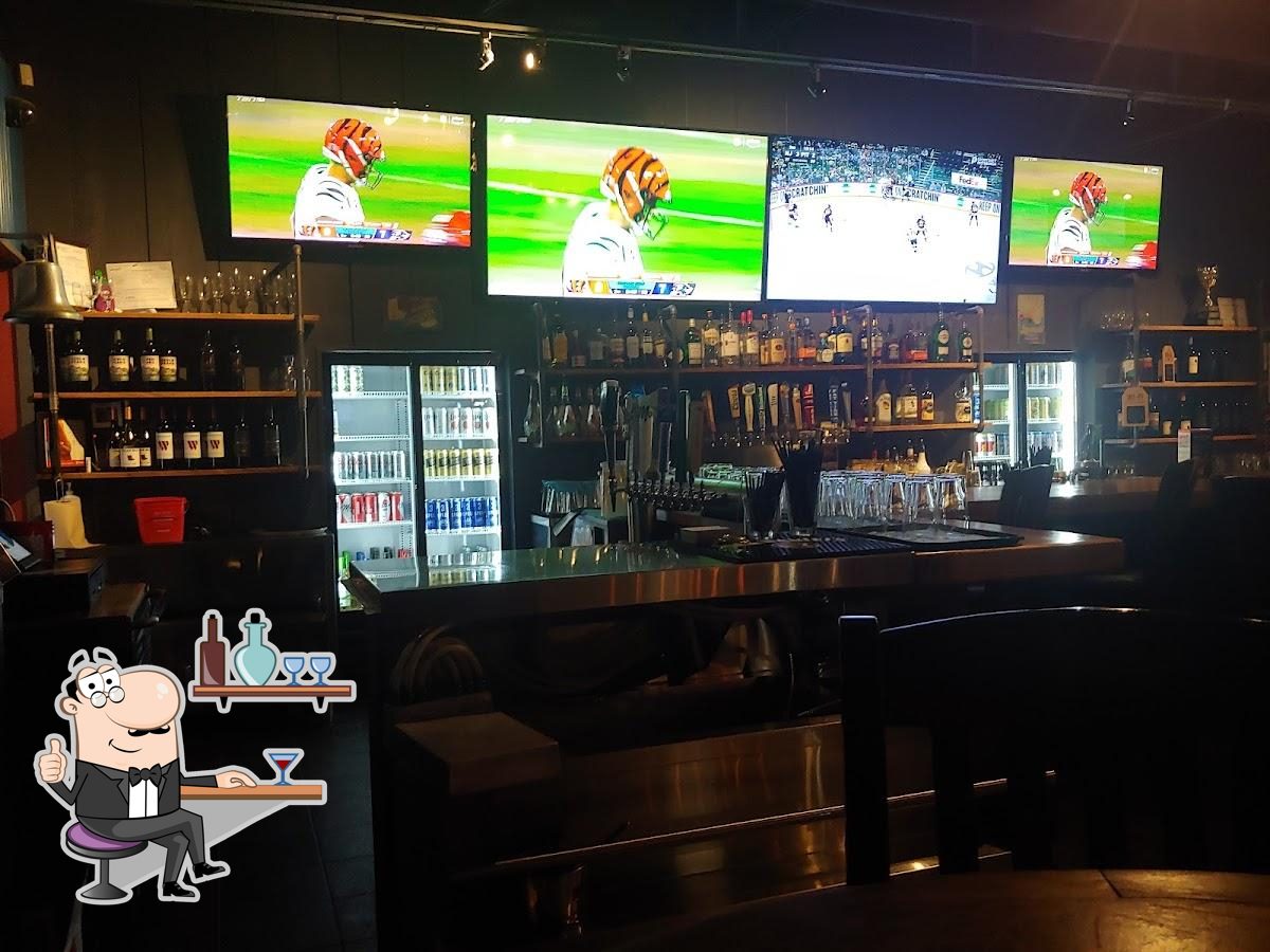 District Kitchen + Bar, Burlington - Restaurant menu, prices and reviews