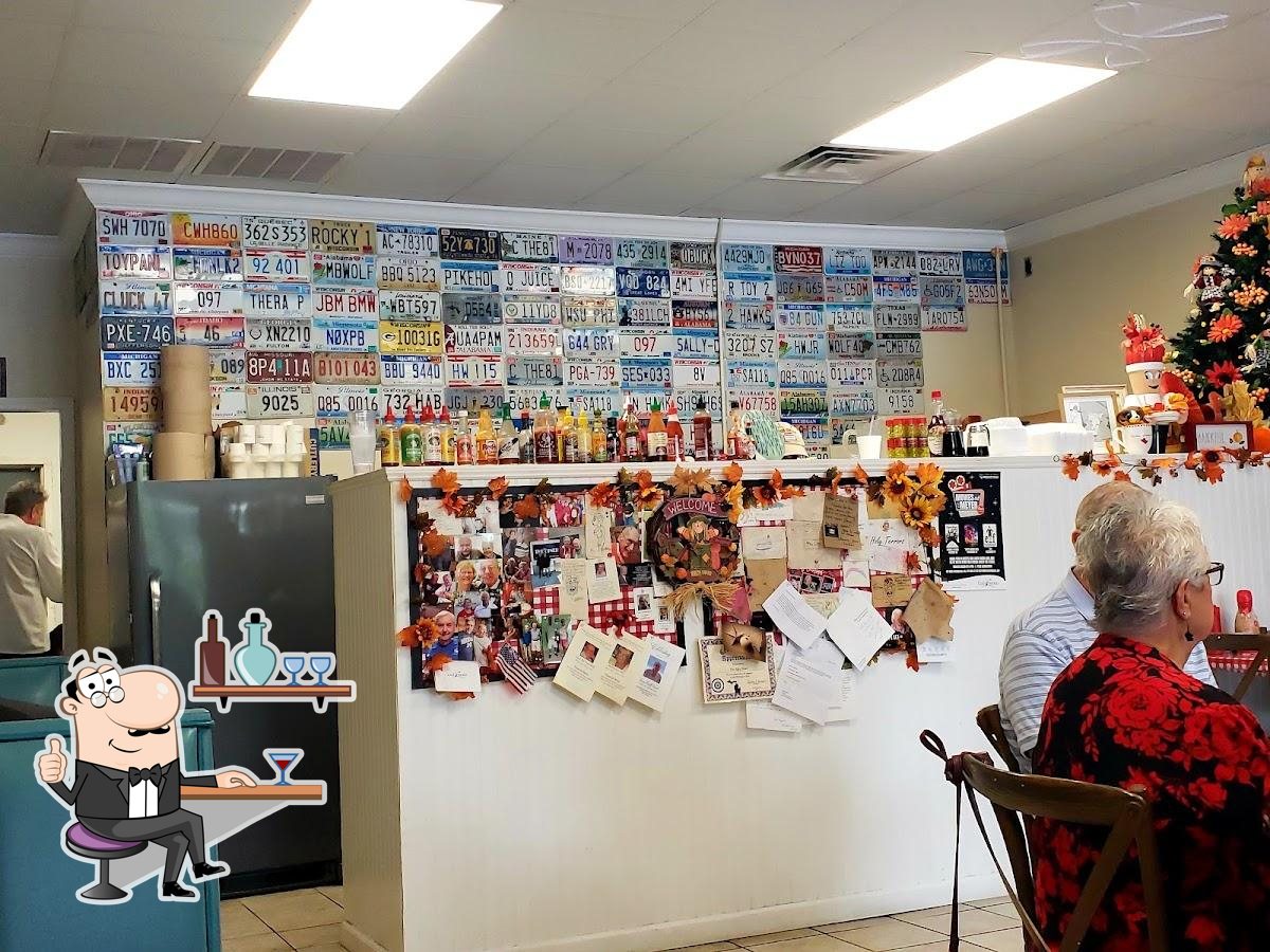 The ugly Diner, Gulf Shores - Restaurant menu, prices and reviews