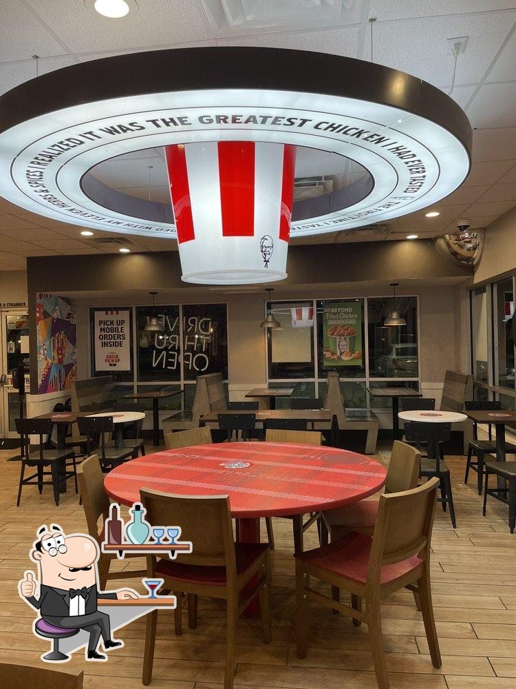 KFC, 5850 Wiles Rd in Coral Springs - Restaurant menu and reviews