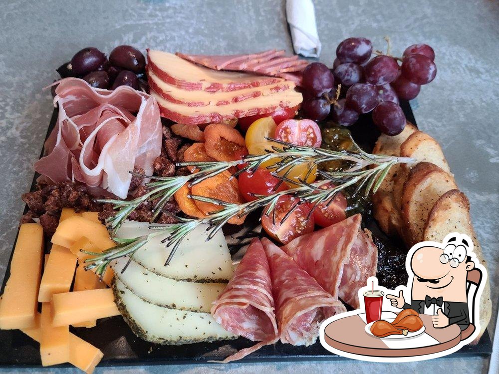 Hangar 38 in Tallahassee - Restaurant menu and reviews