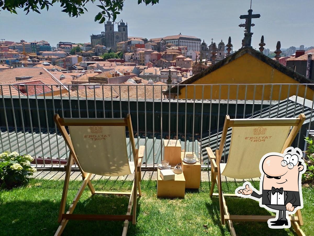 Bar Rooftop Flores, Oporto - Menú del restaurante, precios y reseñas