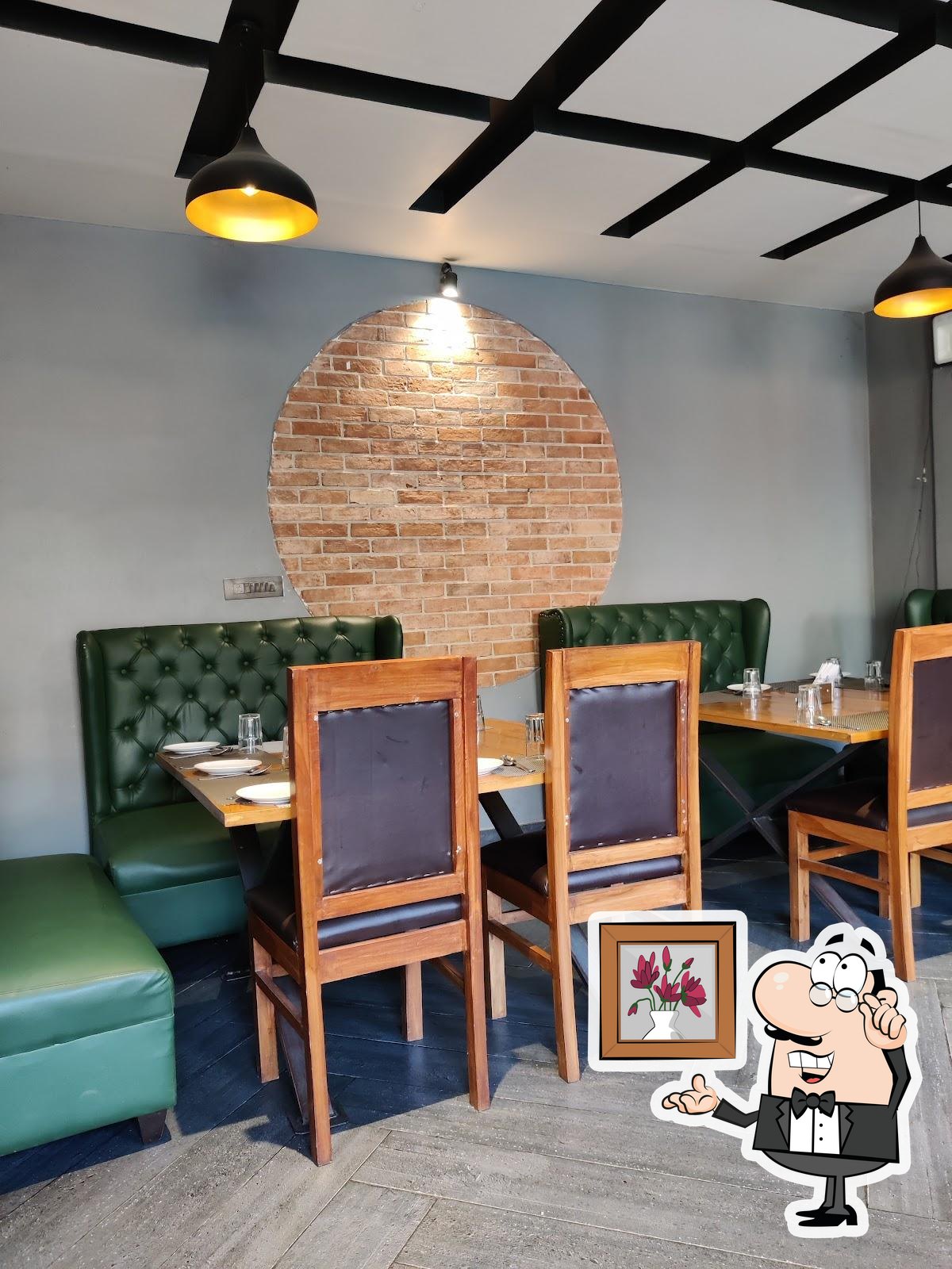 360 Degree Dining, Varanasi - Restaurant menu, prices and reviews