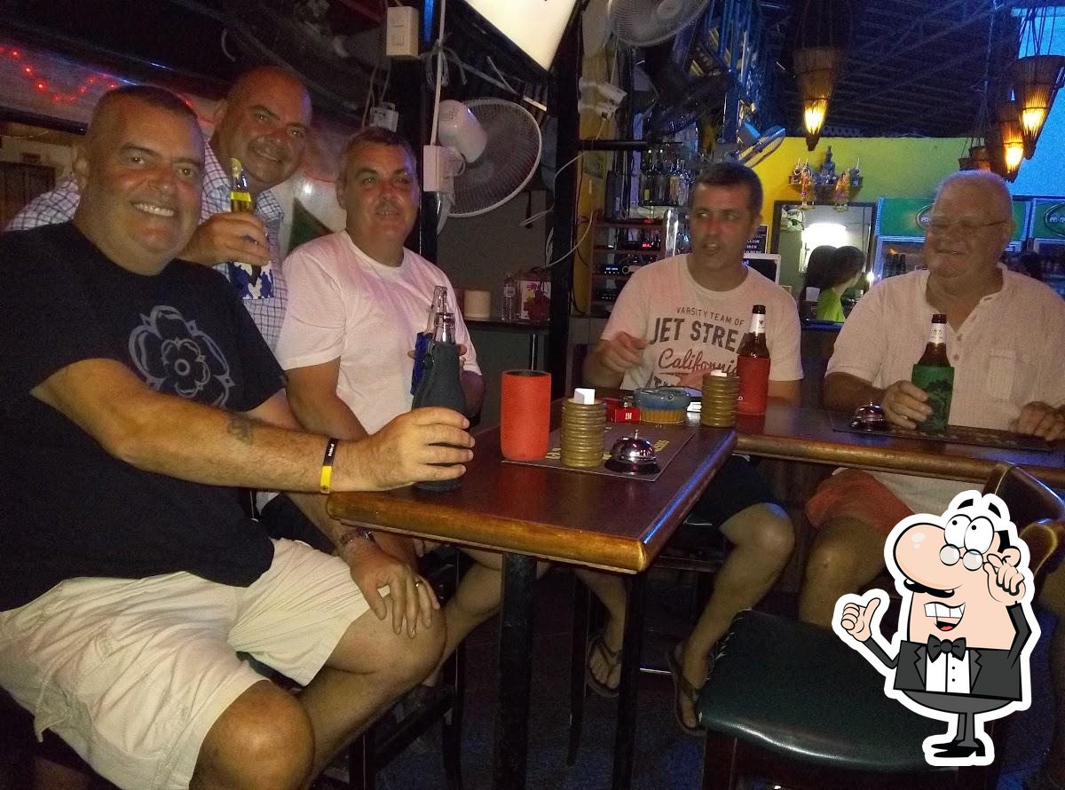 The Triangle Bar, Pattaya City - Restaurant reviews