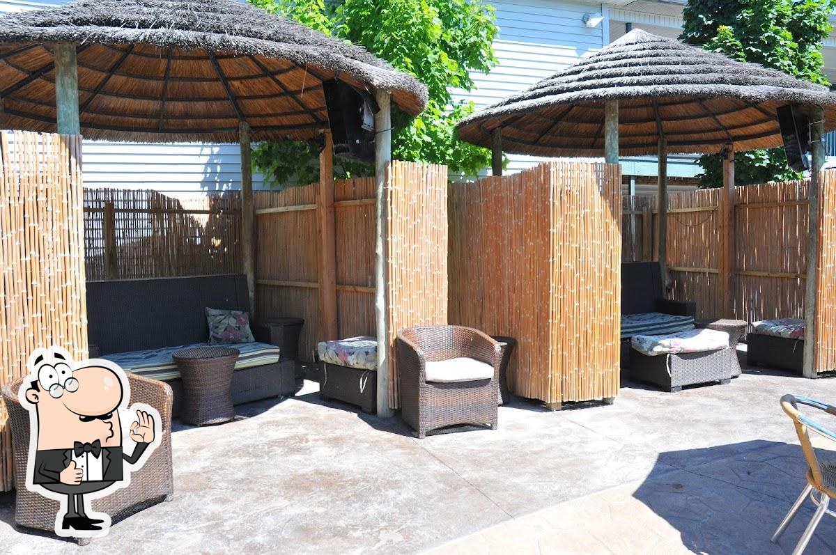 Mist Pool Bar Put in Bay, Put-in-Bay - Opiniones del restaurante