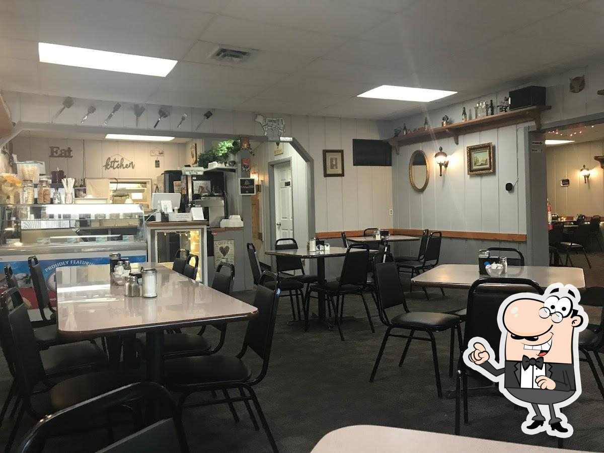 Country Ranch Family Restaurant & Ice Cream Parlor, Morrice ...