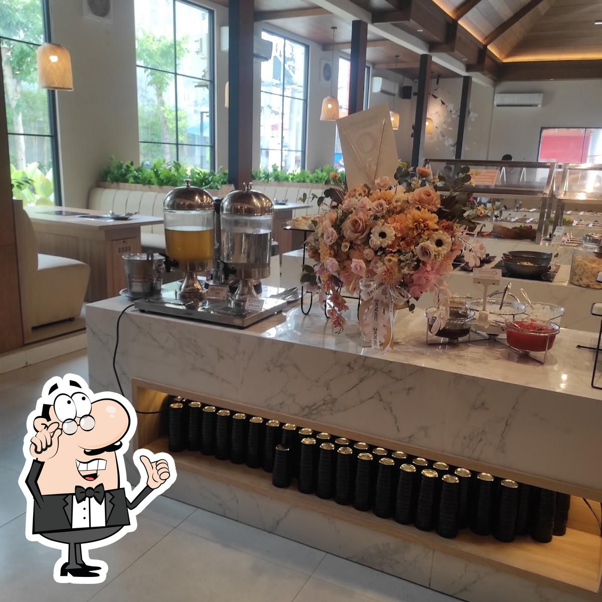 Kakkoii Japanese, Sidoarjo - Restaurant menu, prices and reviews
