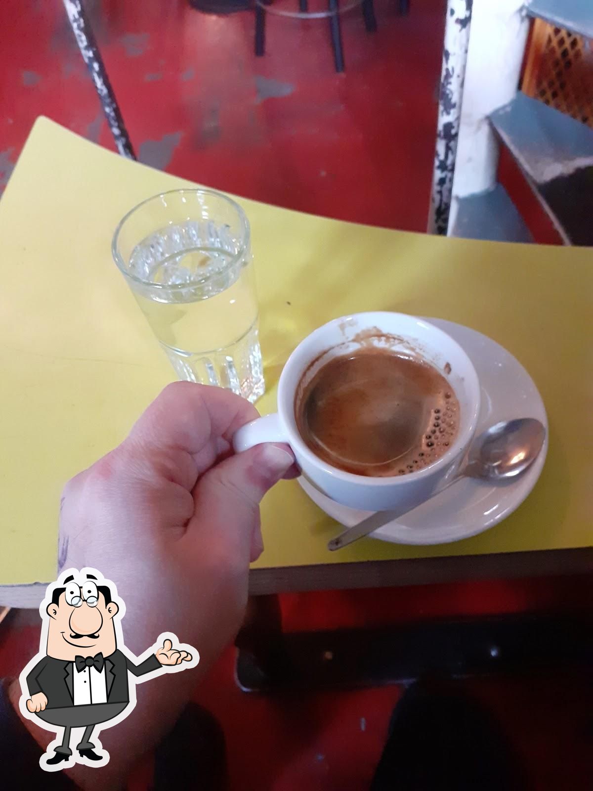 Café Kosmos, München - Speisekarte, Preise und Bewertungen